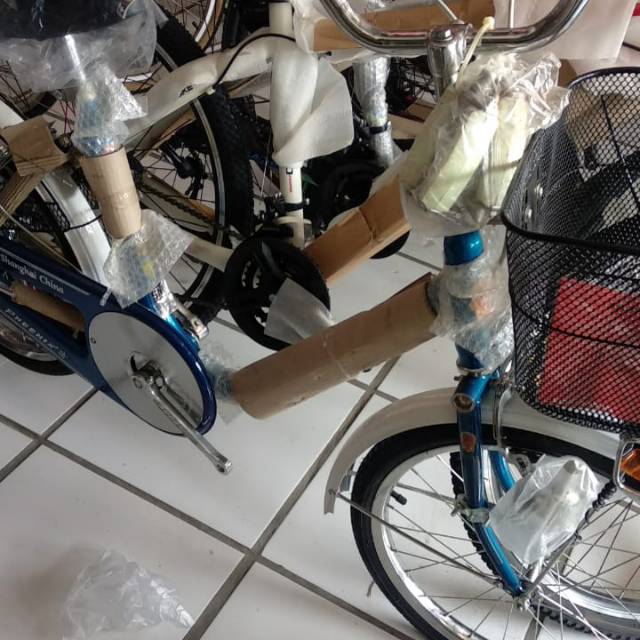 Jual Sepeda PHOENIX MINION ORIGINAL NOS BIRU 20" MERAH 24" | Shopee ...