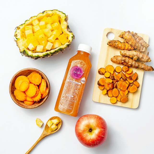 Jual Re.juve Jkt - Glowing Golden 435 ml (Cold-Pressed juice/ jus ...