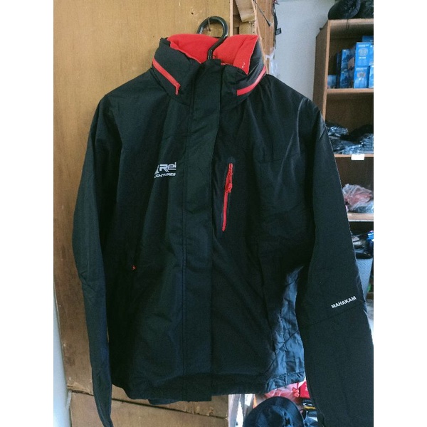 Jual Jaket Gunung Pria MAHAKAM AREI OUTDOORGEAR - Jaket Mendaki Gunung ...