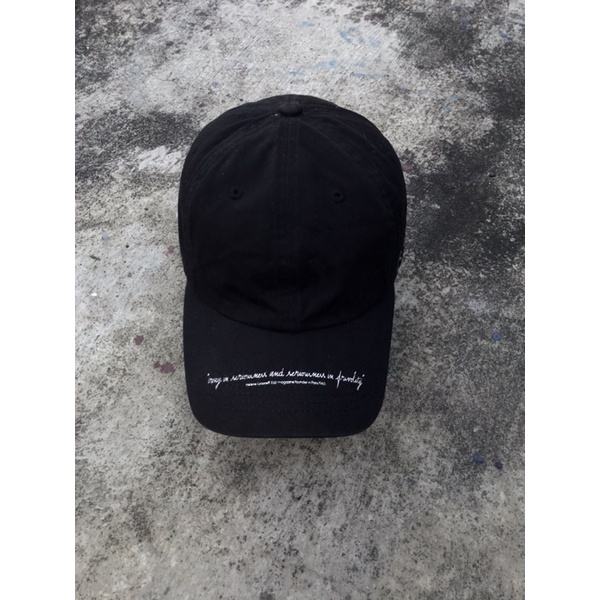 Jual topi caps ELLE original (like new) | Shopee Indonesia