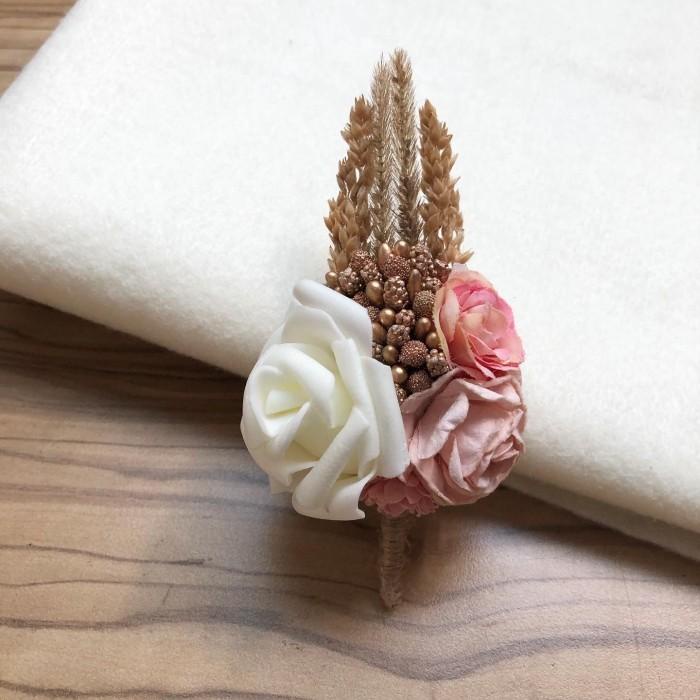 Jual Pin | Pin Jas / Boutonniere Bunga Broken White Dan Pink Peach ...