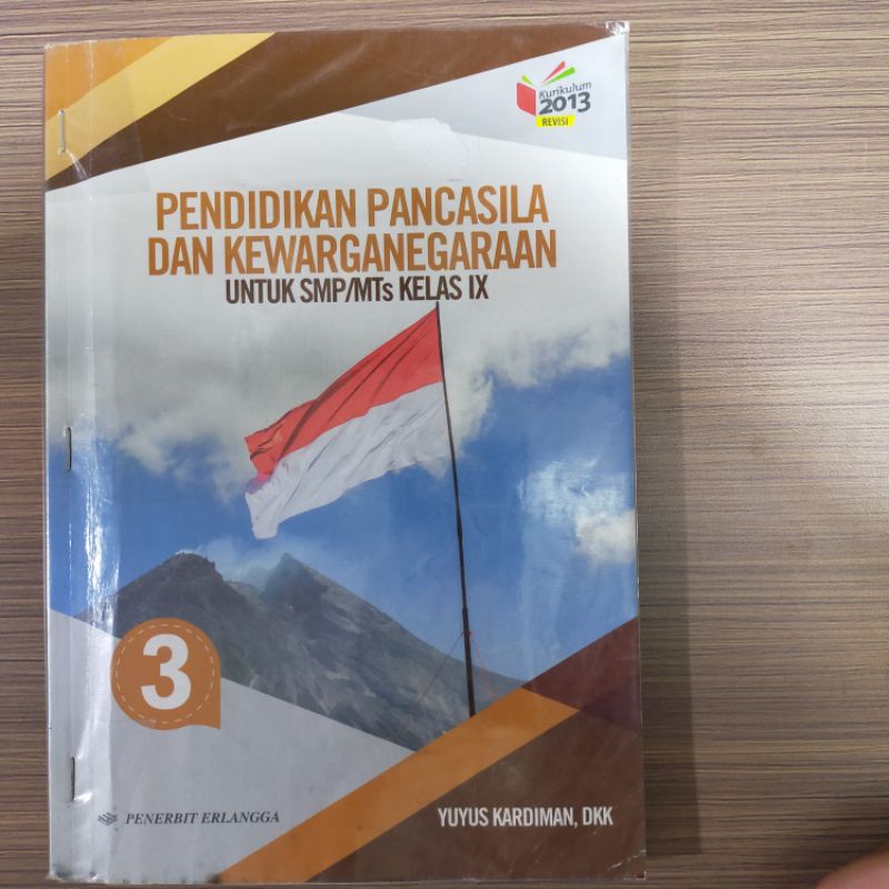 Jual PKn pendidikan Pancasila dan kewarganegaraan smp3 kelas 9 erlangga yuyus k13 | Shopee Indonesia