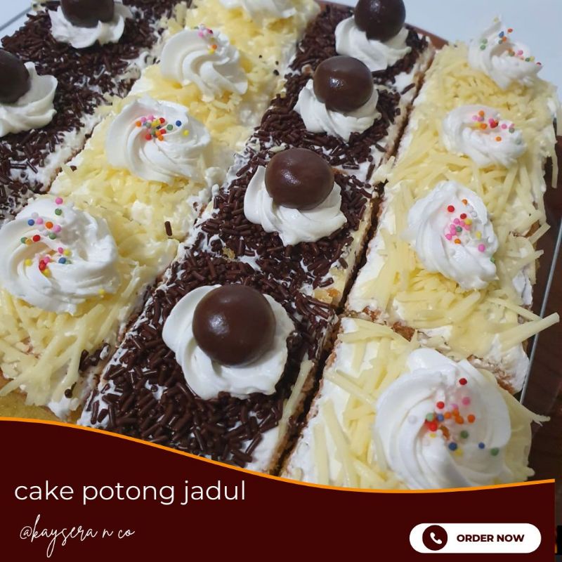 Jual Bolu/Cake potong jadul topping keju dan chocoball lembut uk 20x20 ...