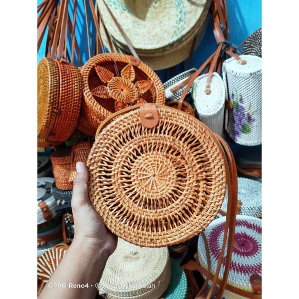 Jual Tas rotan bulat asli bali / lombok rotan coklat polos/ motif ulir ...
