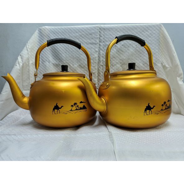 Jual Teko Arab Dubai Warna emas ukuran 4liter | Shopee Indonesia