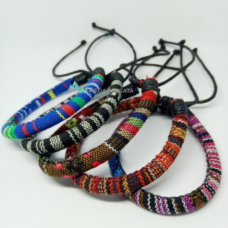 Jual GELANG TENUN ETNIK SONGKET RAJUT WANITA PRIA / GELANG MURAH ...