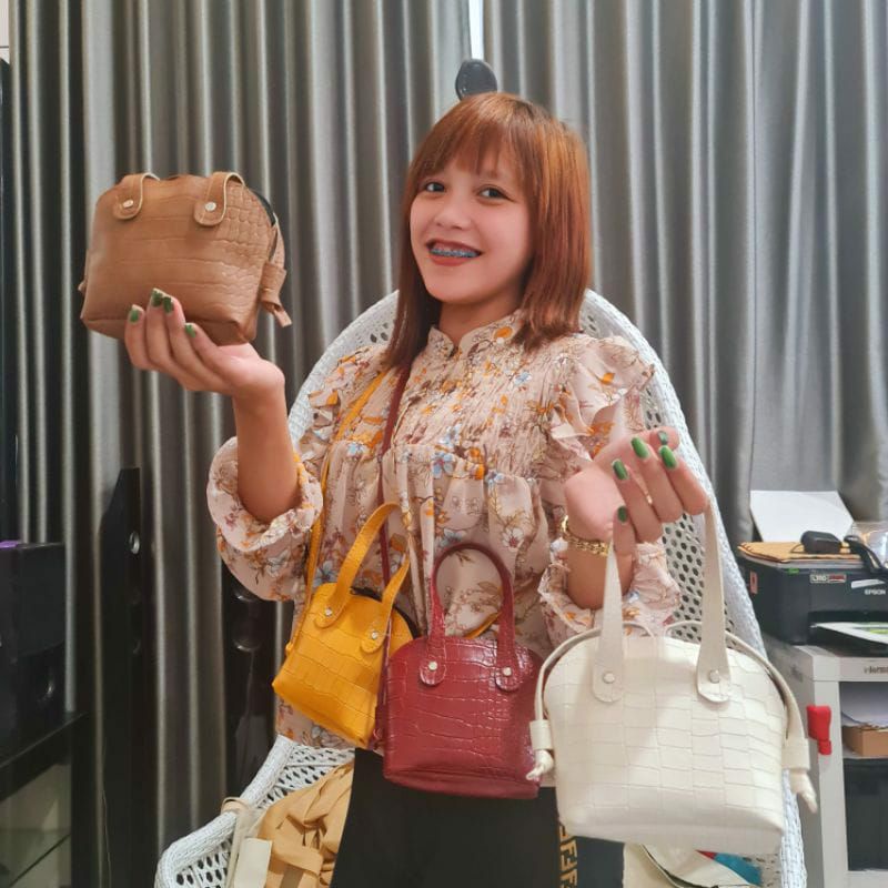 Jual Tas croco mini KAKA sling bag mini croco | Shopee Indonesia
