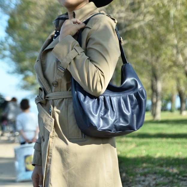 Jual Tas Kulit Asli Wanita / Shoulder Bag / Tas Tenteng / Tas Kulit ...