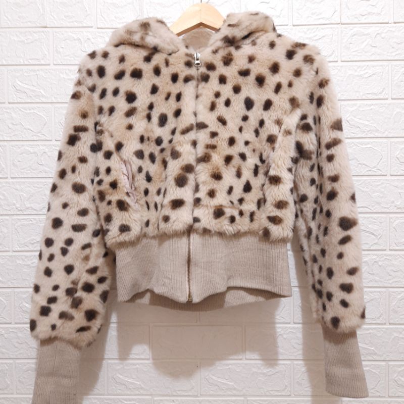 Jual Coat Bulu dan Jaket bulu/ Coat fuzzy/jaket fuzzy/fur jacket ...