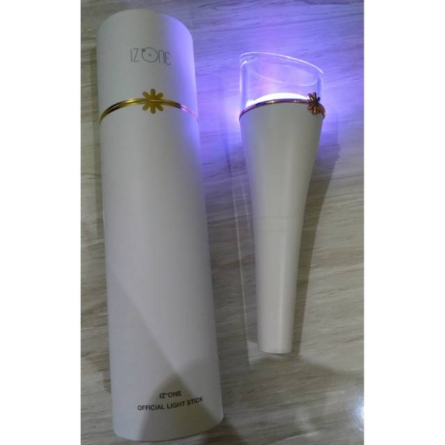 Jual IZONE / IZ*ONE - Lightstick | Shopee Indonesia