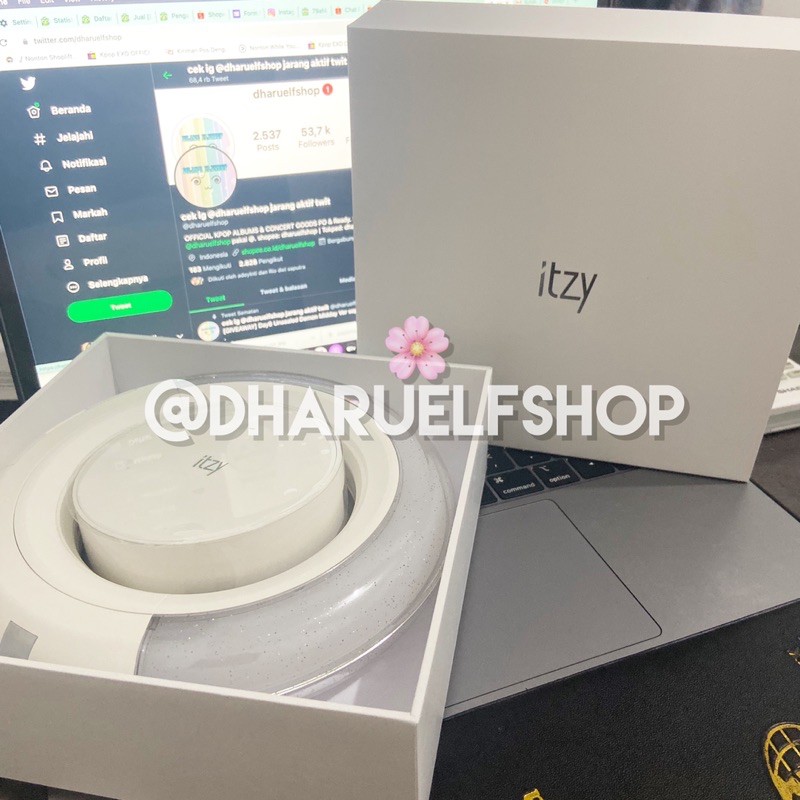 Jual ITZY OFFICIAL LIGHTRING lightstick light stick | Shopee Indonesia