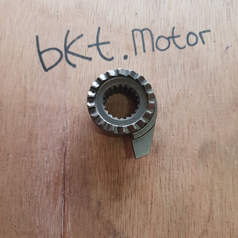 Jual Lawan gigi gear engkol selahan Yamaha Scorpio Ratchet wheel ...