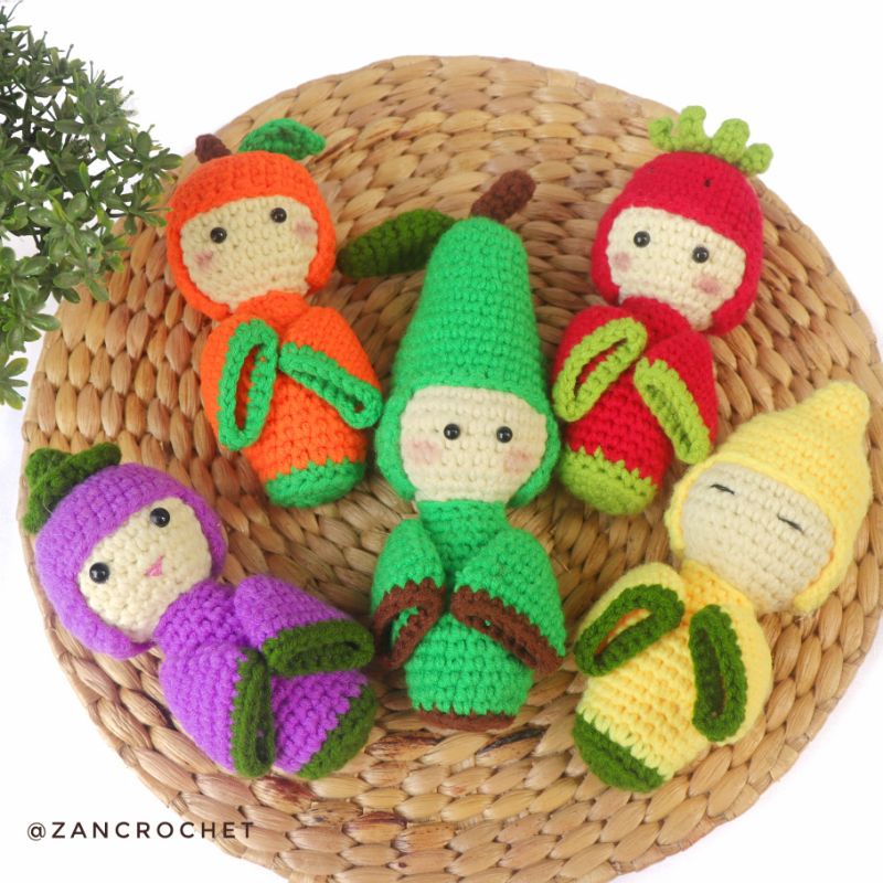 Jual Boneka Rajutan Amigurumi Kokeshi kostum buah | Shopee Indonesia