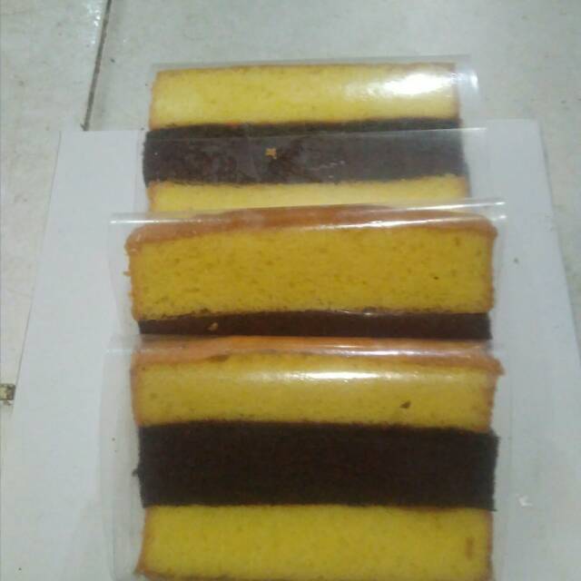 Jual Lapis Surabaya potong. | Shopee Indonesia
