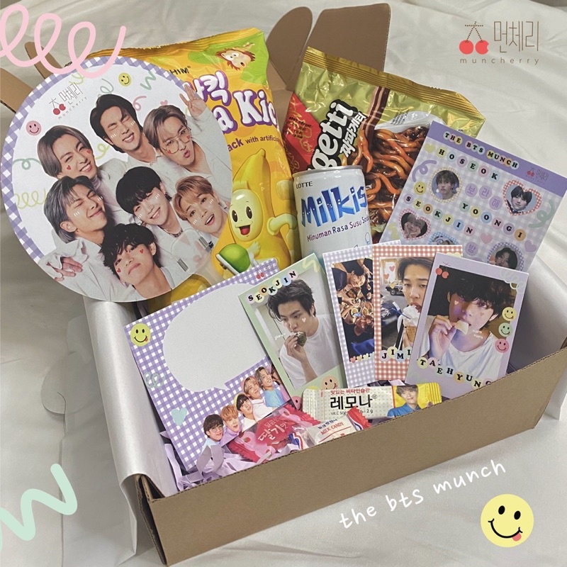 Jual FULL SET BTS Korean Snack box hadiah hampers gift kpop | Shopee ...