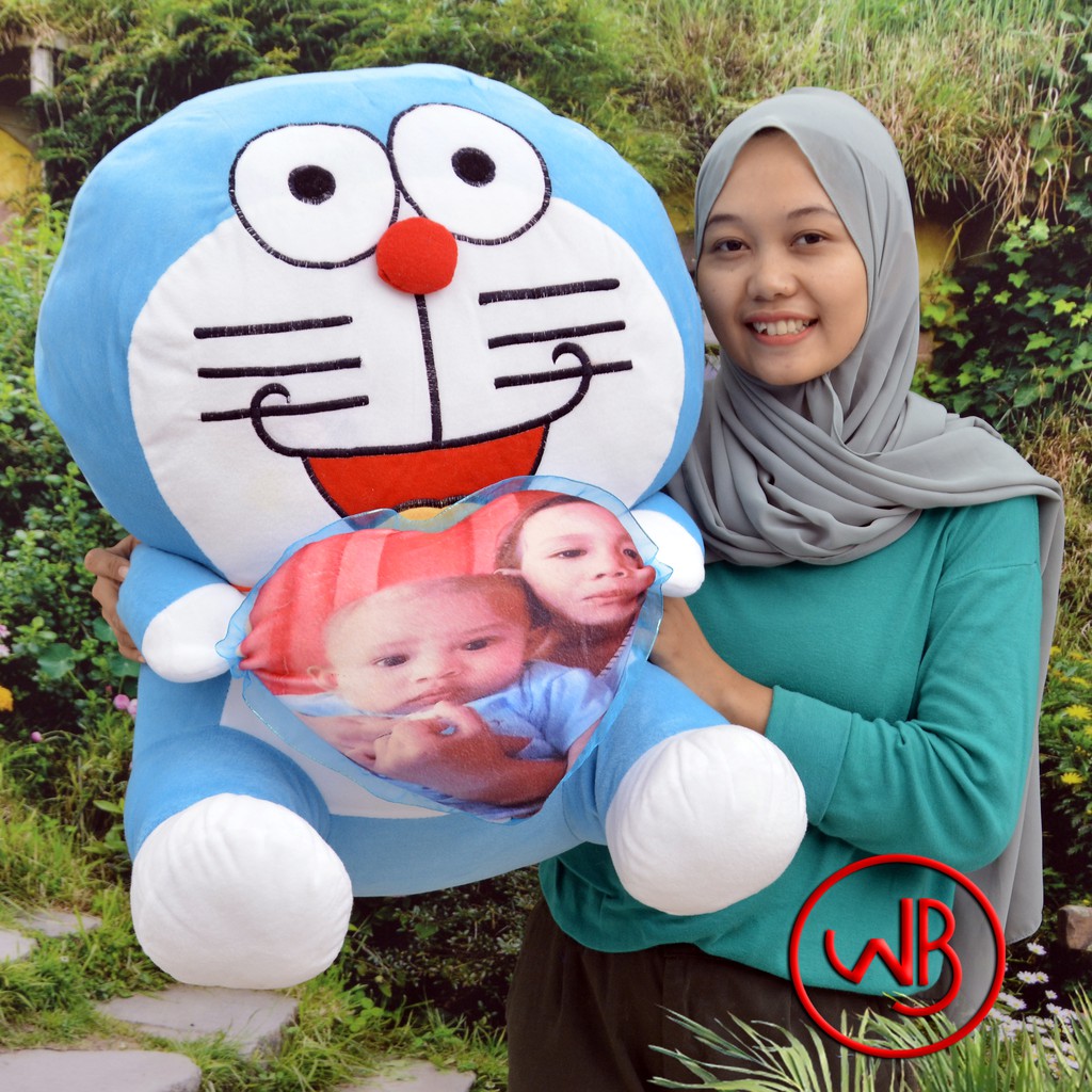 Jual [UKIR NAMA & FOTO] doraemon jumbo DUDUK | Shopee Indonesia