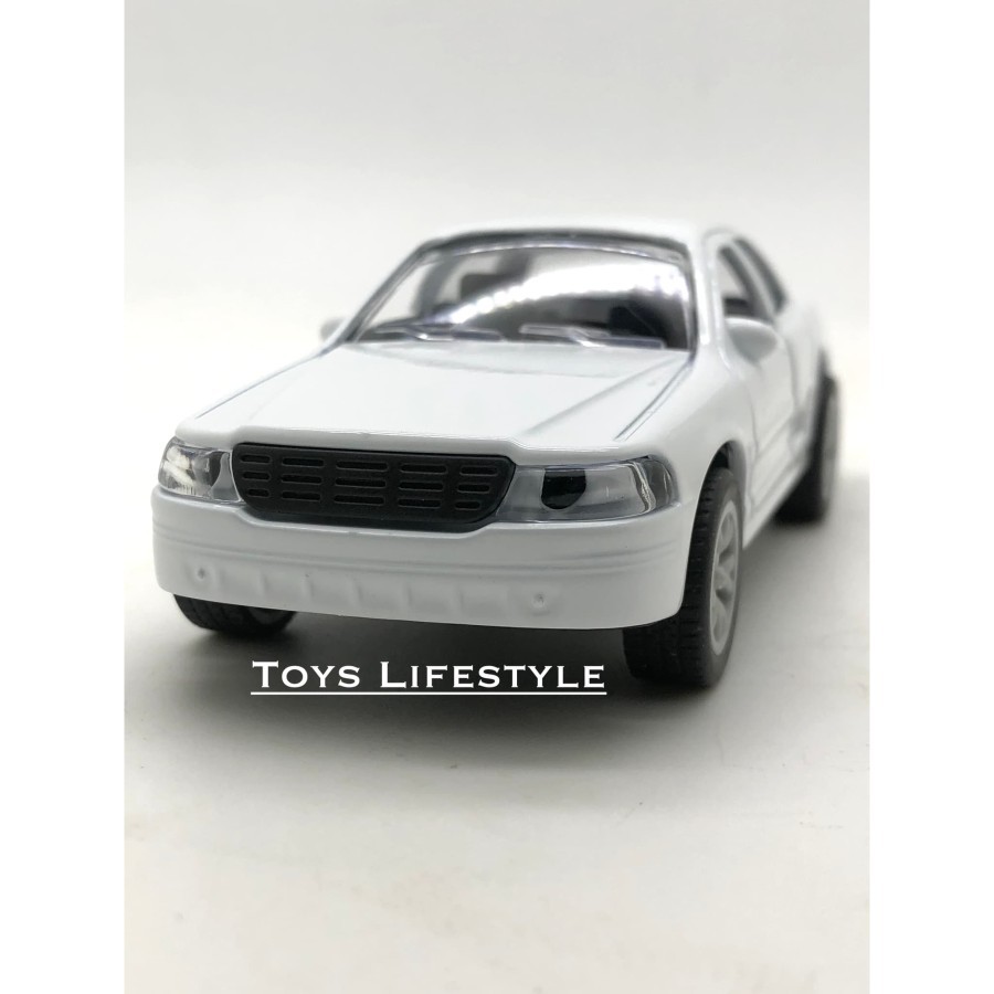 Jual Toy Addict MSV Diecast - Ford Crown Victoria Skala 1:32 (Putih ...