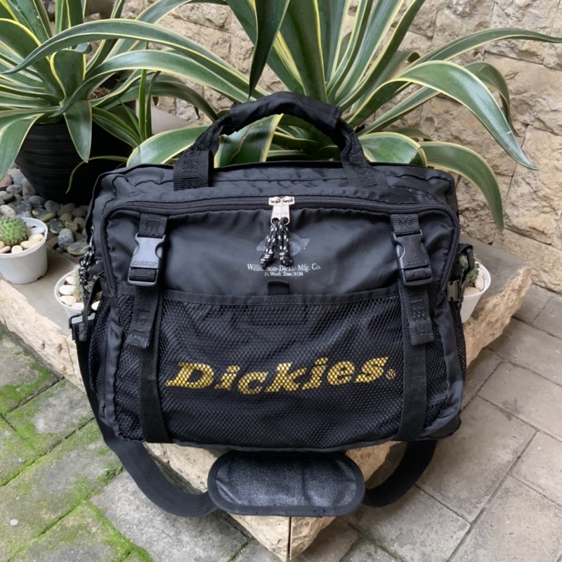 Jual DICKIES MESSENGER SLING BAG LARGE | Shopee Indonesia