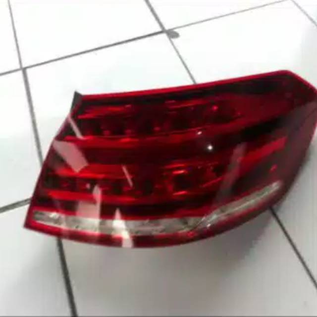 Jual Stoplamp Mercy W212 2017 kanan | Shopee Indonesia