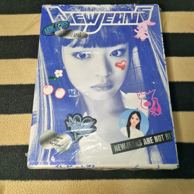Jual NewJeans Album Only - Weverse / New Jeans Bluebook / Bag ver (Limited Editon) 1st EP 1 ...
