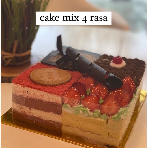 Jual cake fruit kue buah kue strawberry cake mix 4rasa kue ultah kue ...