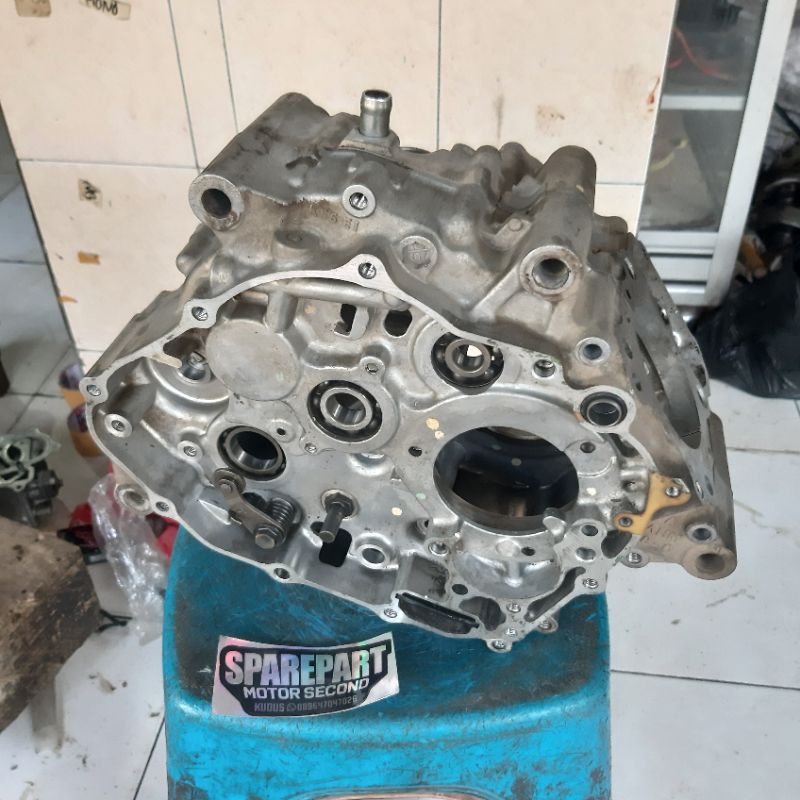 Jual BLOK BLOCK KALTER CRANKCASE KRENGKES MESIN TENGAH KANAN KIRI NOMER ...