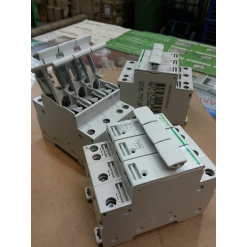 Jual SCHNEIDER STI / FUSE CARRIER 3P + N 10.3 X 38 15658 | Shopee Indonesia