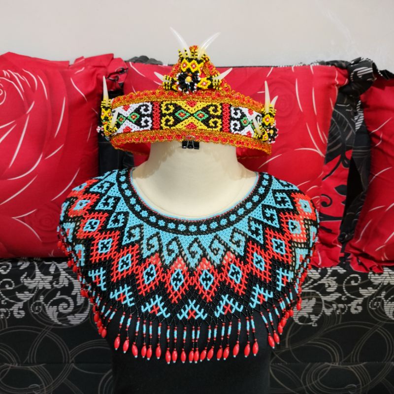 Jual satu set topi mahkota dan kalung dan anting dan rompi dada ...