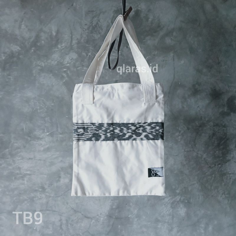 Jual Totebag tenun// totebag kombinasi tenun// tas tenun// tas laptop ...