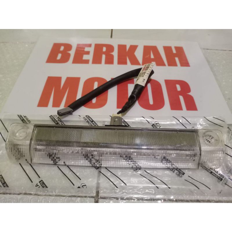 Jual lampu spoiler toyota Innova reborn 2016 2020 original | Shopee ...