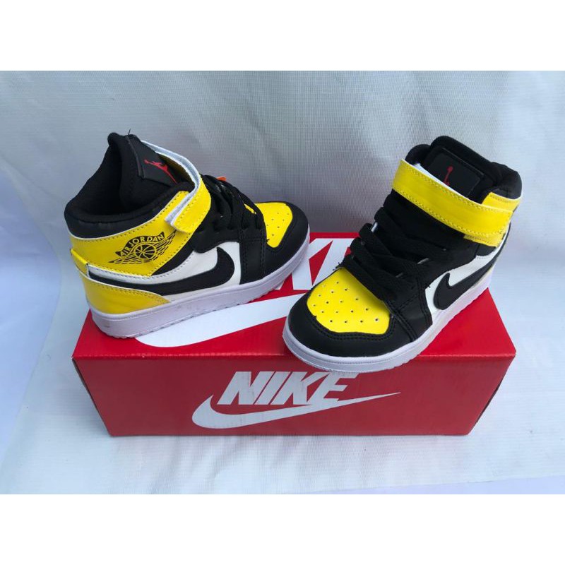 Jual sepatu sneakres basket anak sepatu olahraga anak sepatu main anak ...