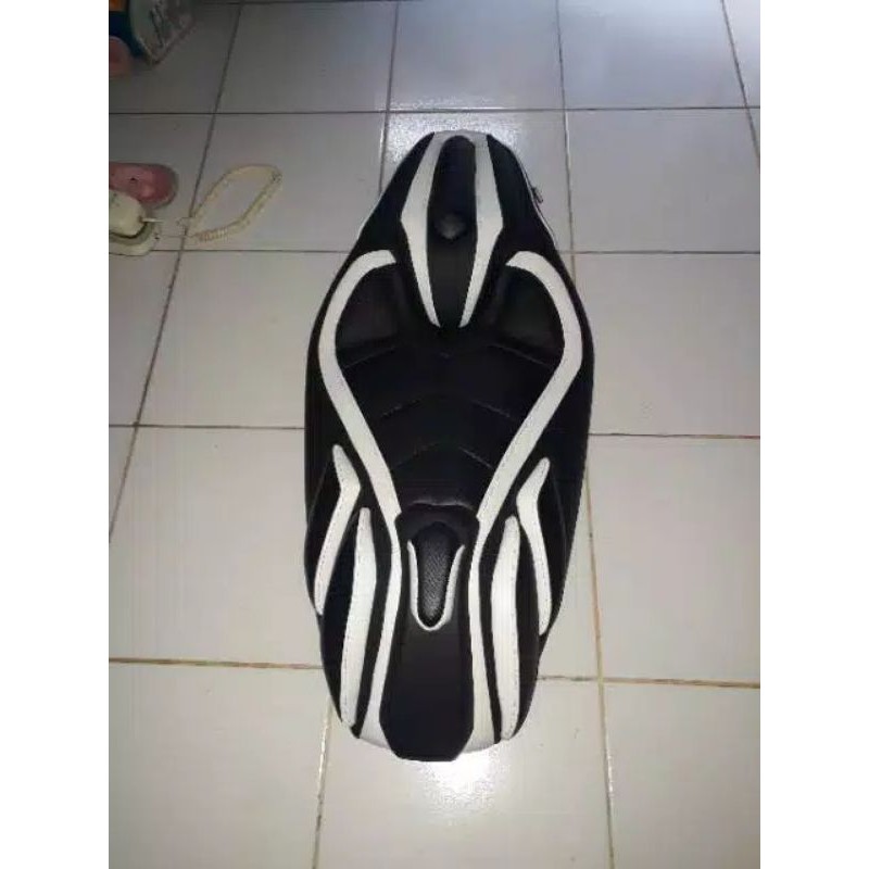 Jual JOK PCX 150 PREDATOR KULIT MBTECH / JOK PREDATOR HONDA PCX ...