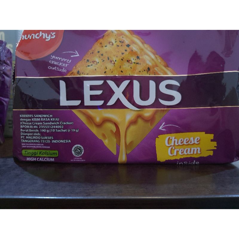 Jual munchys lexus biskuit chocolate cream vegetable cheese cream ...