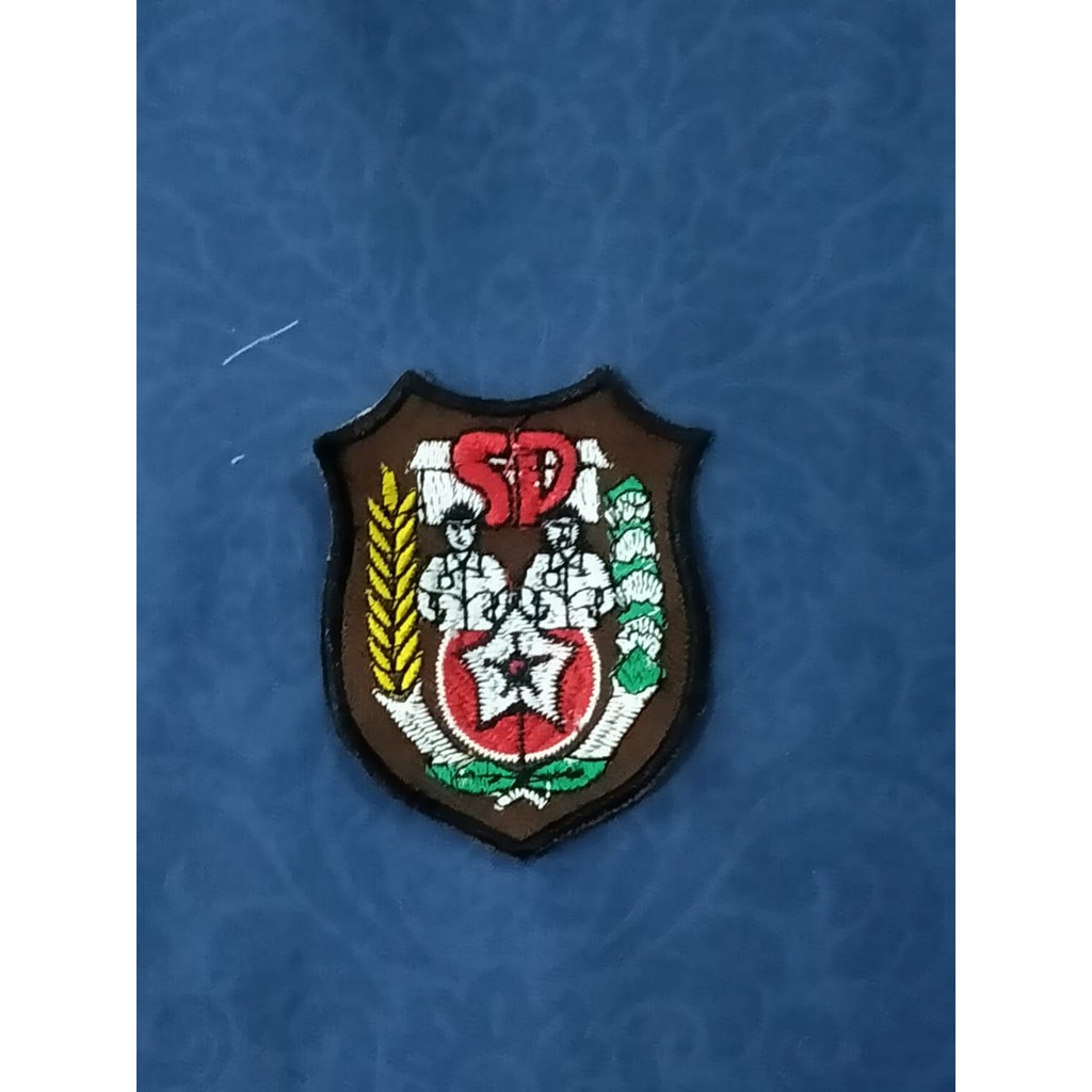 Jual Badge SD, SMP, SMA, & Bendera Merah Putih Sablon dan Bordir ...