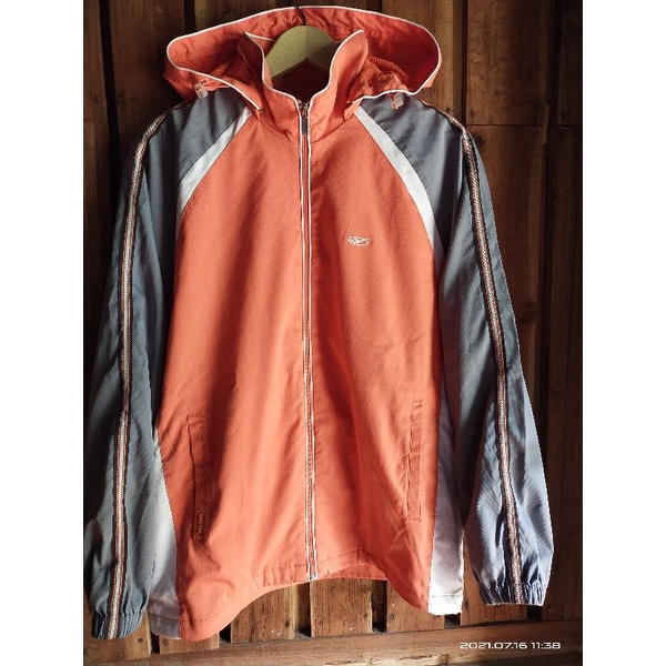 Jual jaket second original | Shopee Indonesia