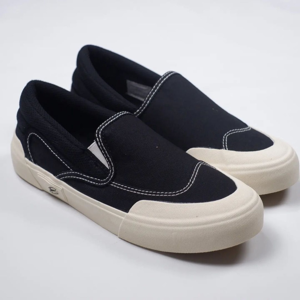 Jual Sepatu Patrobas Slip On Cloud Black White | Shopee Indonesia