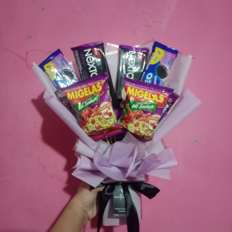 Jual bucket snack wisuda bucket wisuda | Shopee Indonesia