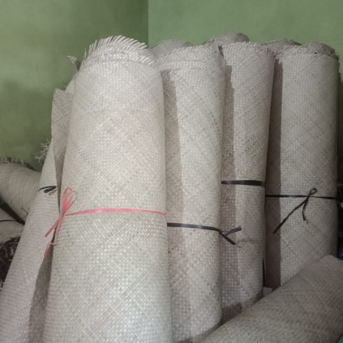 Jual Tikar - Tikar / Tiker Pandan Untuk Santai/Anyaman Daun Pandan ...