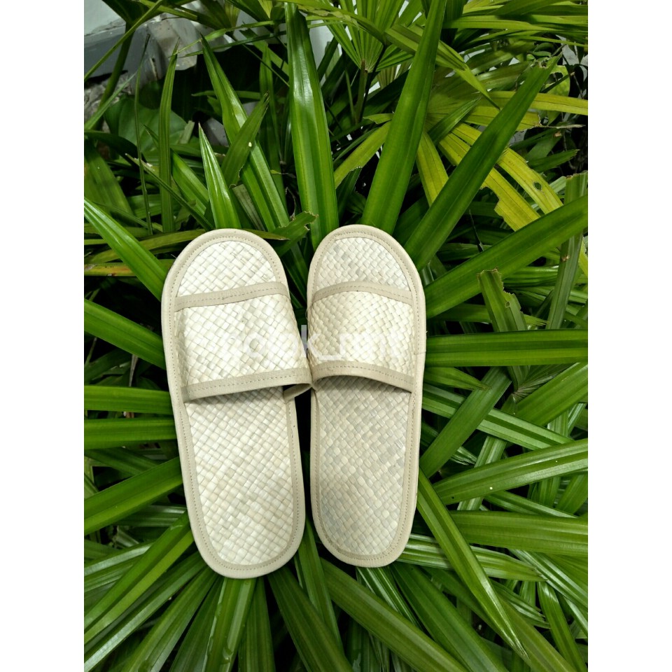Jual Sandal Anyaman Pandan Polos | Shopee Indonesia
