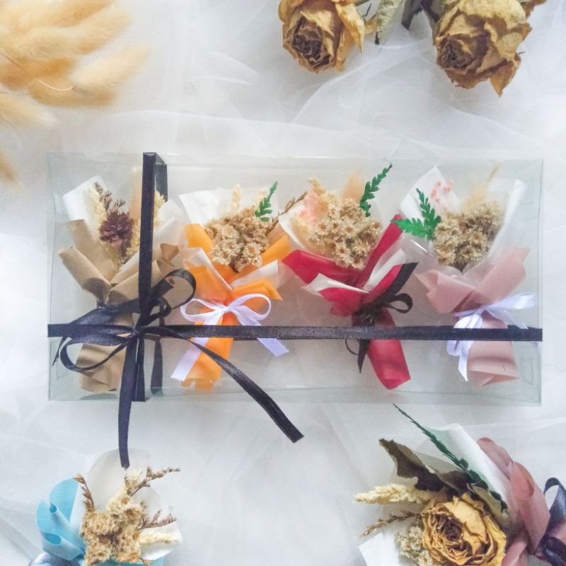 Jual Dried Flower Mini Bouquet set buket bunga kering kecil dalam mika ...