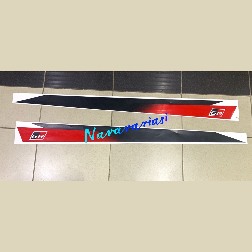 Jual Sticker Body Pintu Mobil Toyota Innova GR Sport 2022 Stiker Pintu ...