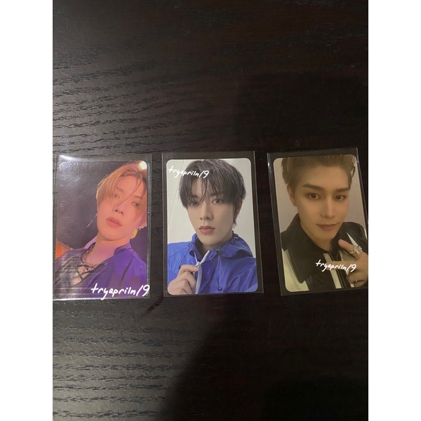 Jual WTS PC NCT YUTA STICKER, YUTA UNIVERSE, TAEIL PAST | Shopee Indonesia