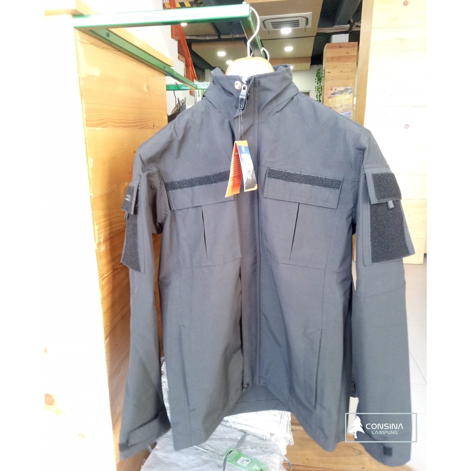 Jual CONSINA Dassault Jacket | Shopee Indonesia