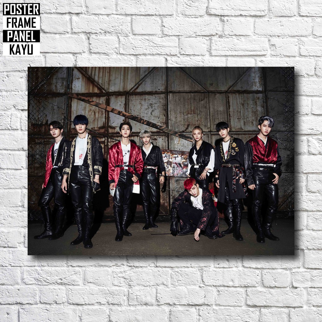 Jual Poster Stray Kids Frame Kayu Solid A4 SK011 | Shopee Indonesia