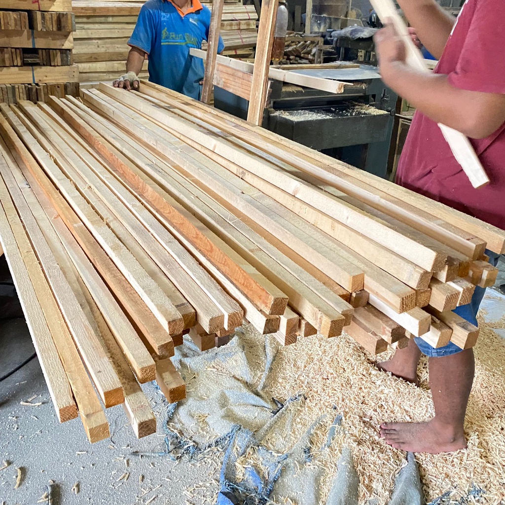 Jual Kaso Balok Jati Belanda 3x3x100 Sudah Serut Halus | Shopee Indonesia