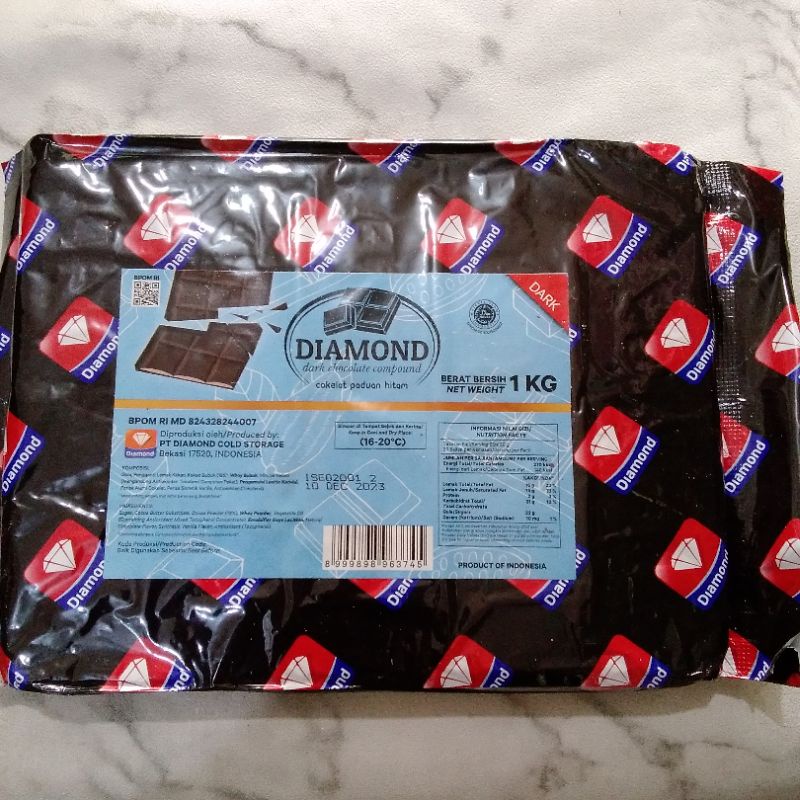 Jual DIAMOND DARK CHOCOLATE COMPOUND/ COKLAT BLOK HITAM 1KG | Shopee ...