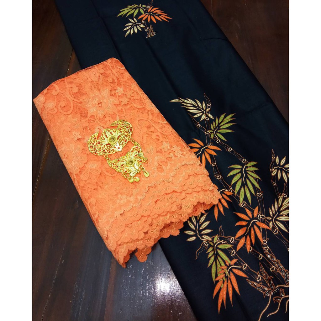 Jual Kain Batik SOLO motif papringan warna orange | Shopee Indonesia