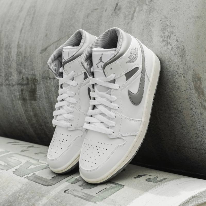 Jual Sepatu Sneakers Original Nike Air Jordan 1 Mid Vintage Grey ...