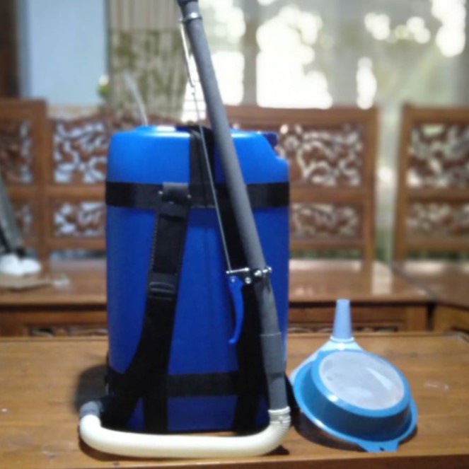 Jual Jerigen / tank semprot / Alat Kocor Siram Tanaman Kapasitas 20 ...