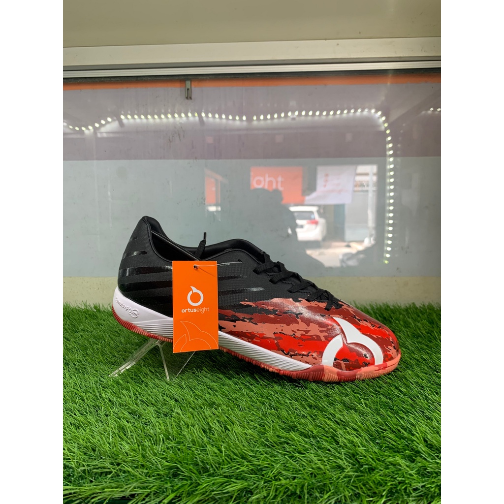 Jual Ortuseight Catalyst Chimera In Ortred/Black/White | Shopee Indonesia